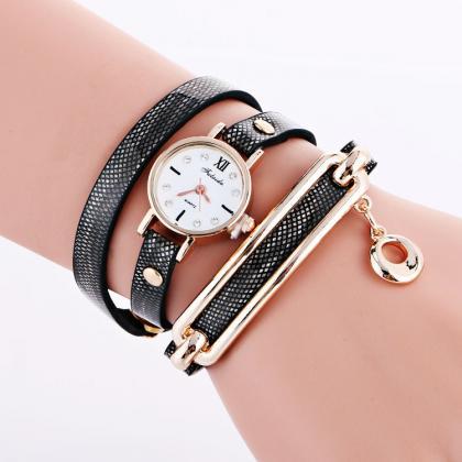 Classic Small Dial Circle Quartz Watch on Luulla