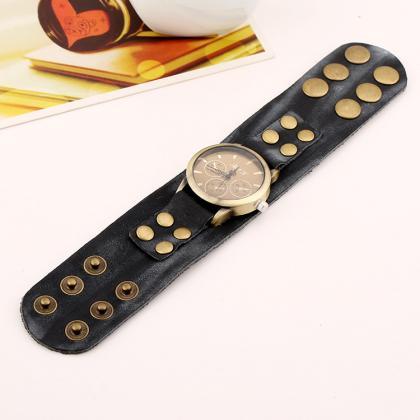Punk Style Rivet Wide Strap Watch on Luulla