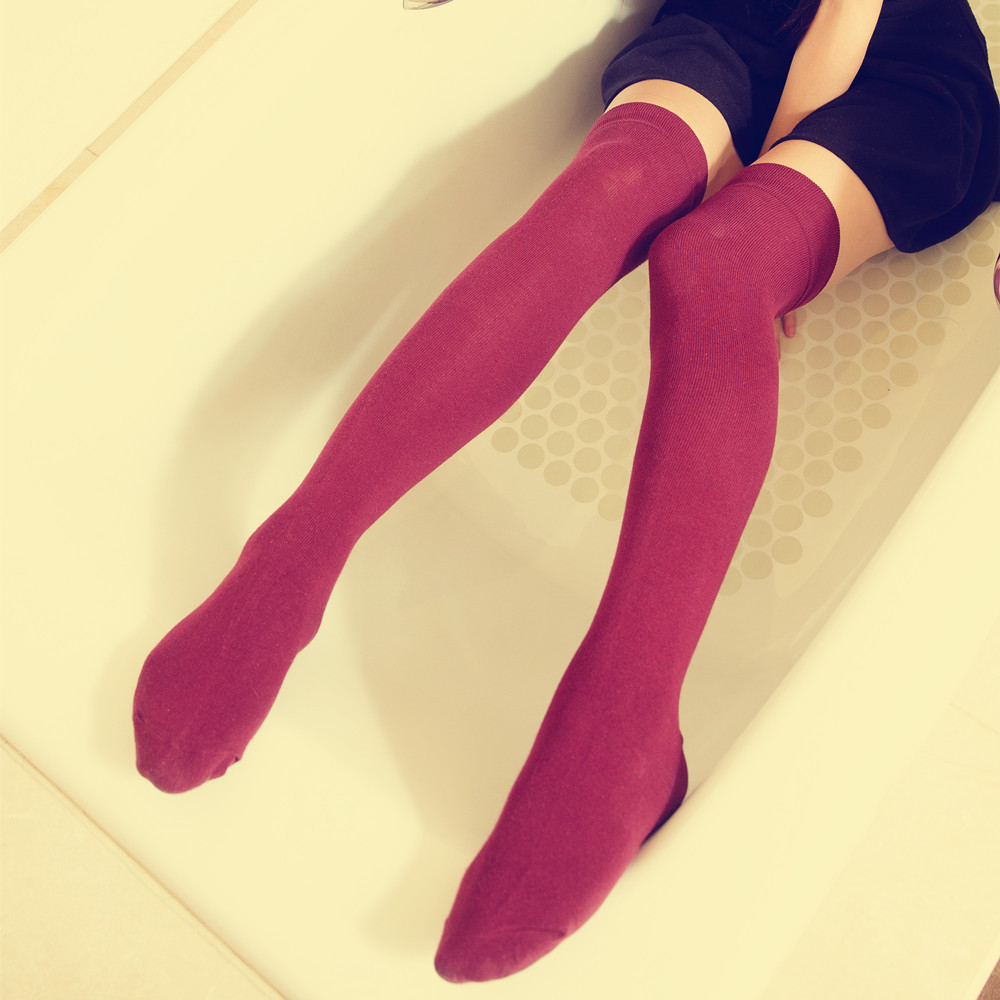 Tablet Pure Color Knee-high Socks on Luulla
