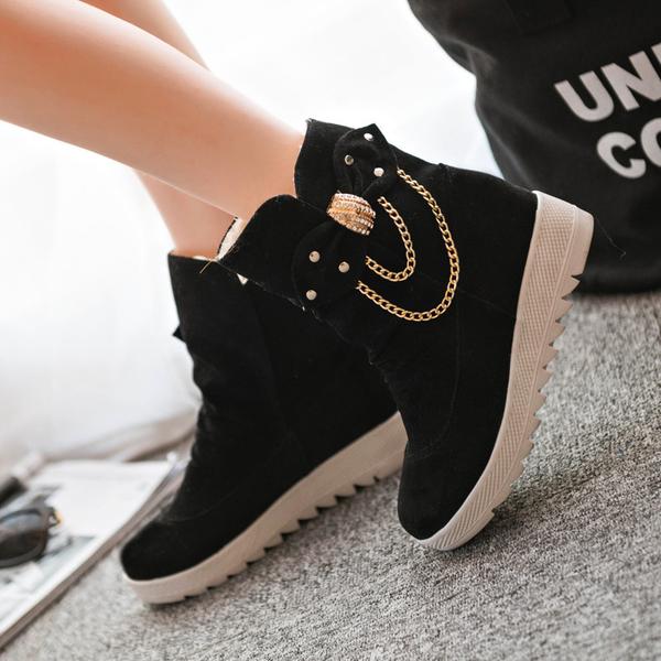 British Thick Round Toe Chain Decorate Short Boots on Luulla