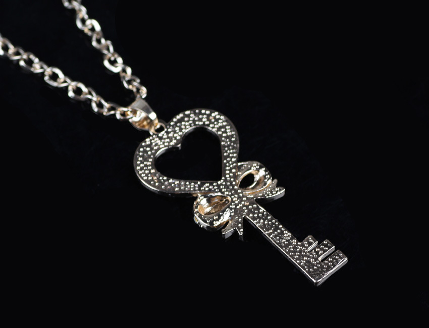 European Trendy Fashion Crystal Key Pendant Necklace on Luulla