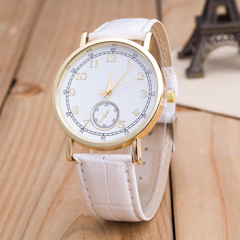 Simple Fashion Digital Quartz Watch on Luulla
