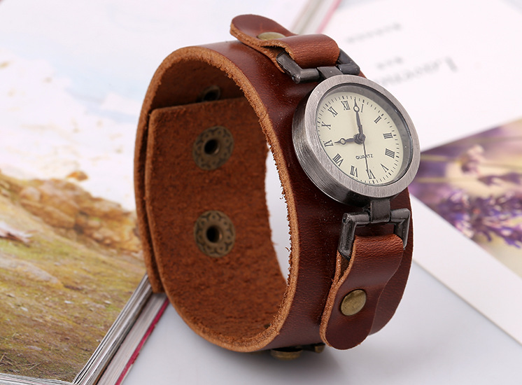Simple Fashion Handmade Leather Watch on Luulla